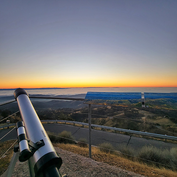 Where Earth meets sky in a single frame. This telescope offers visitors a chance to peer into the cosmos while standing firmly on California soil.