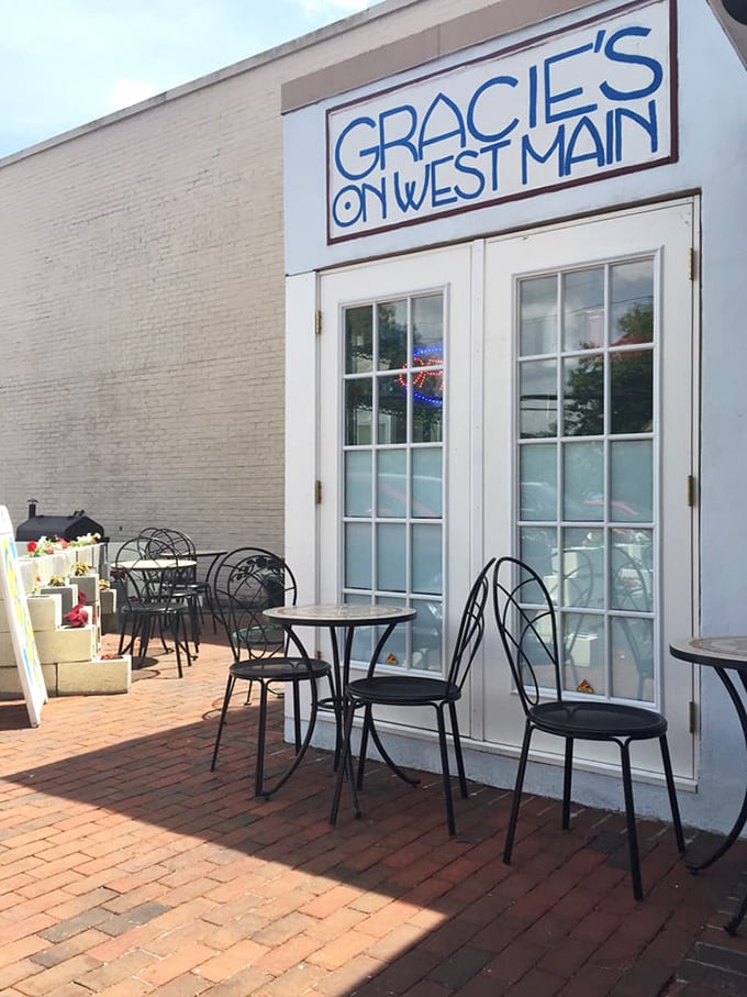Outdoor seating that beckons on those perfect Pennsylvania mornings when the air is crisp and your coffee is hot.