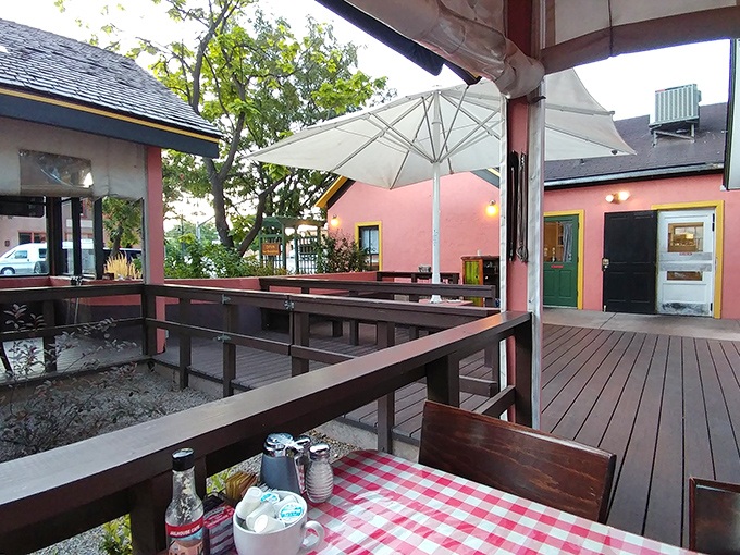 Outdoor dining under the desert sky adds another dimension to breakfast. That red checkered tablecloth practically screams, "Sit here and stay awhile!"