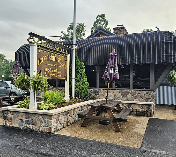 Outdoor seating for those perfect Pennsylvania days when dining al fresco adds another dimension to an already exceptional meal.