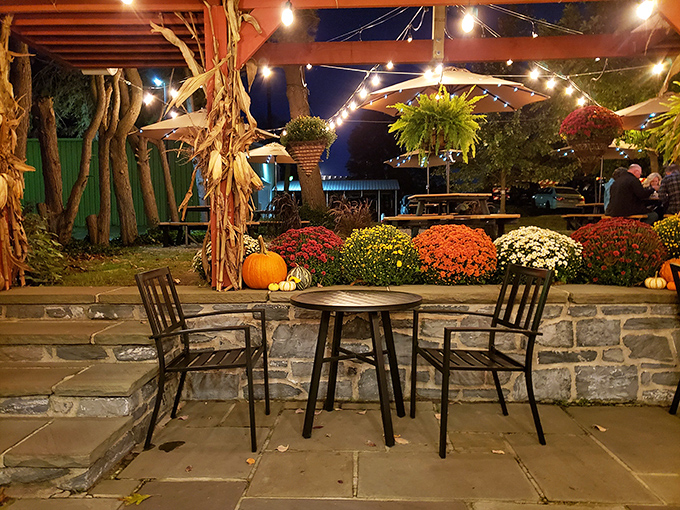 Fall in Pennsylvania means outdoor dining with mums, pumpkins, and string lights. Add barbecue to that mix, and you've found heaven.