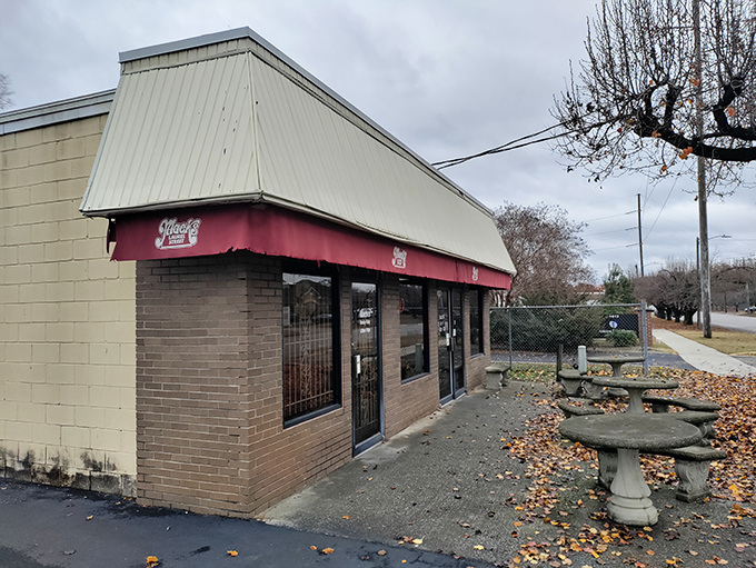 Even the exterior seating has character. Those stone benches have witnessed countless post-burger food comas over the years.