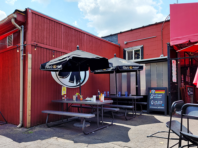 The outdoor picnic tables offer a no-frills dining option for those who can't wait to dig into their breakfast treasures.