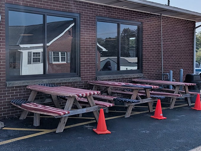 Those patriotic picnic tables say "America" louder than a bald eagle eating apple pie while watching baseball. 