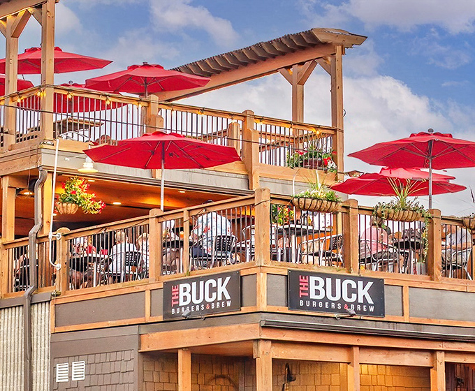 Summer dreams are made of this: a rooftop patio where Lake Michigan breezes complement cold beers and hot burgers perfectly.