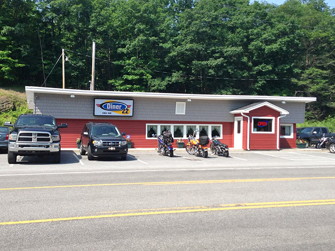 Motorcycles and pickup trucks share the parking lot—universal language for "the food here is worth stopping for."