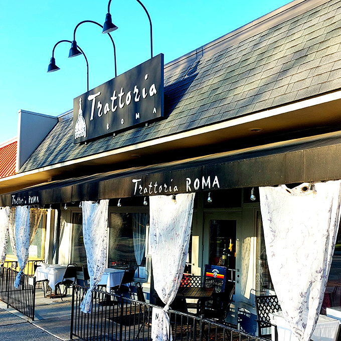 Daytime dining on the patio – where people-watching and pasta-twirling create the perfect afternoon escape.