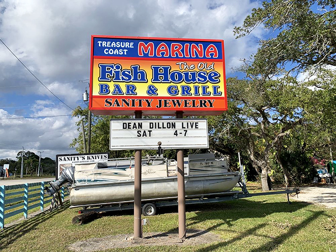 The roadside sign promises live music and fresh seafood&mdash;Florida's version of "if you build it, they will come" actually works.
