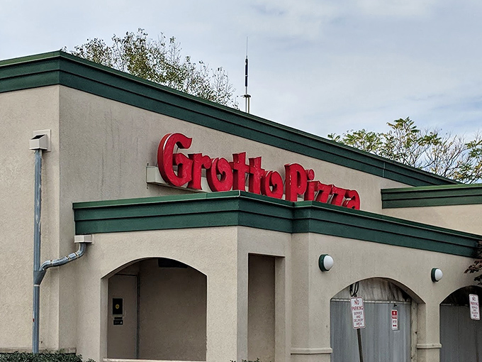 That signature red lettering against beige walls&mdash;a Pennsylvania landmark as recognizable to locals as the Liberty Bell.