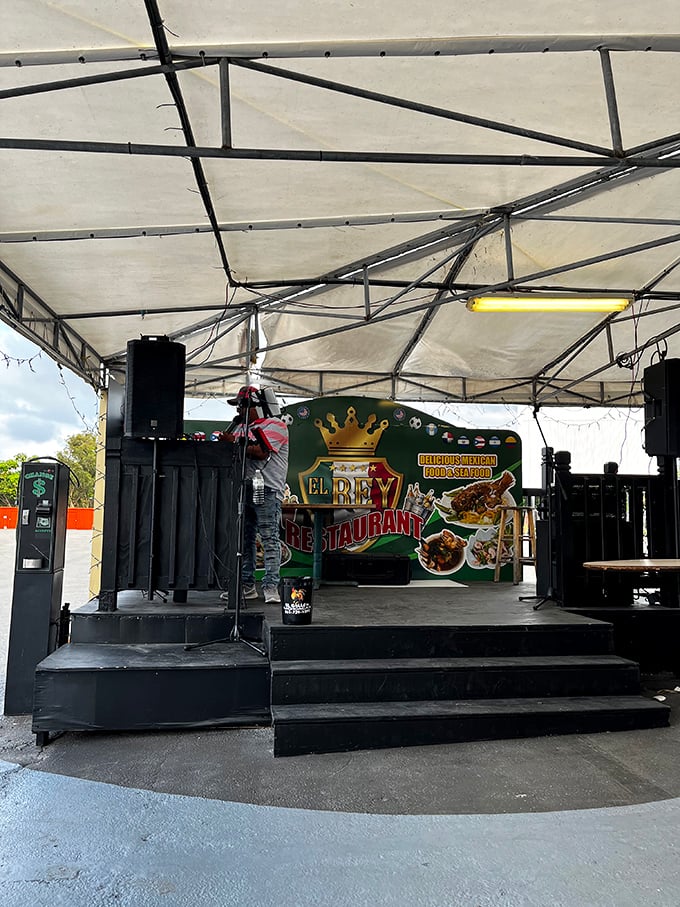 The stage is set for entertainment between bargain hunting sessions &ndash; proving the Swap Shop offers more than just shopping.