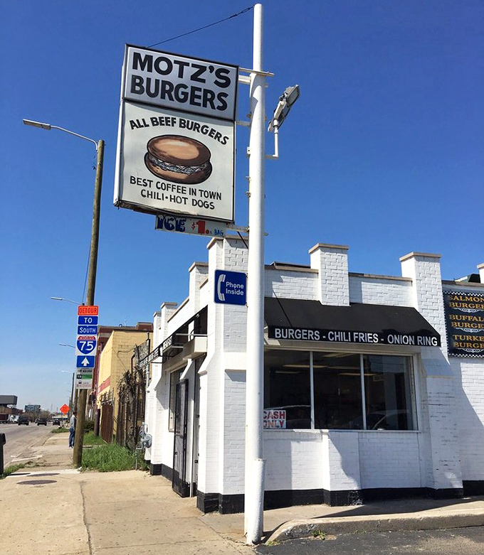 From this angle, Motz's looks like Edward Hopper might have painted it&mdash;a slice of Americana that's survived the test of time.