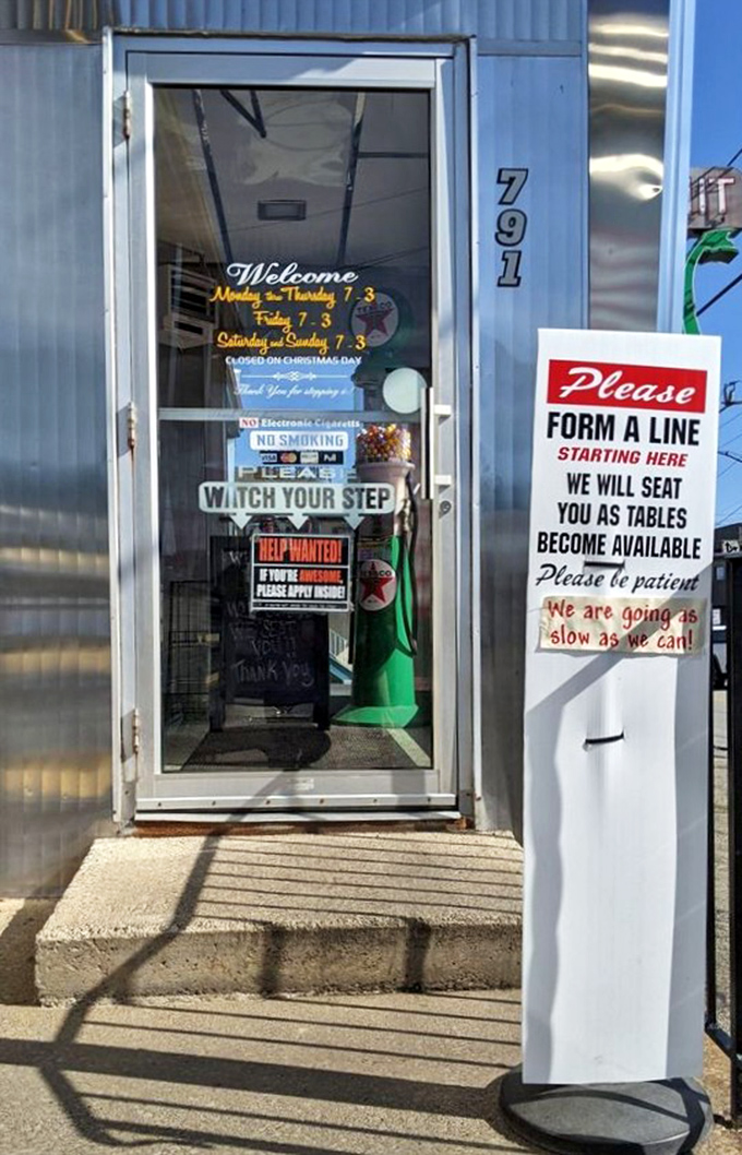 The entrance to breakfast paradise comes with clear instructions&mdash;form a line and prepare for a meal worth every minute of the wait.