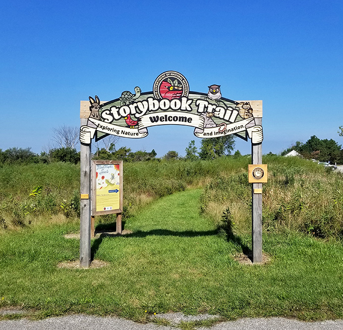 The Storybook Trail entrance invites young explorers to combine literature with nature – imagination and fresh air in perfect harmony.