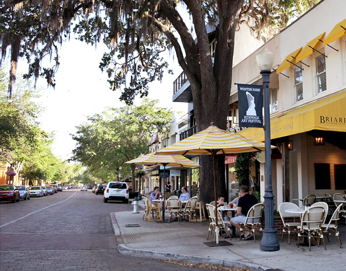 Sidewalk dining under ancient oaks creates the perfect setting for people-watching&mdash;Winter Park's unofficial Olympic sport.