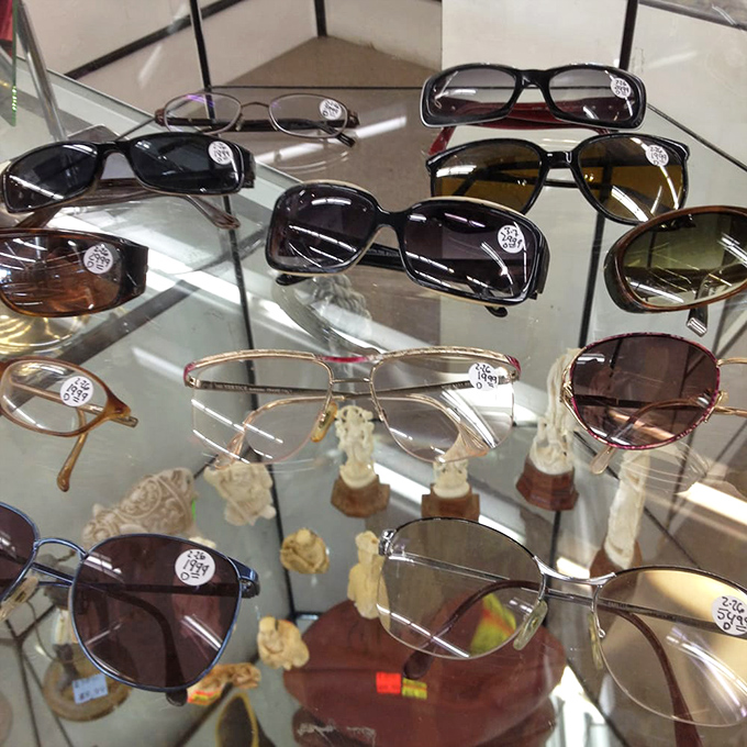 Sunglasses for every face shape and personality. Channel your inner Jackie O or rock that Top Gun vibe without breaking the bank.