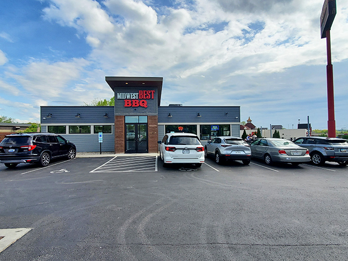 The parking lot &ndash; where anticipation builds on arrival and satisfied patrons waddle back to their cars with doggie bags and no regrets.