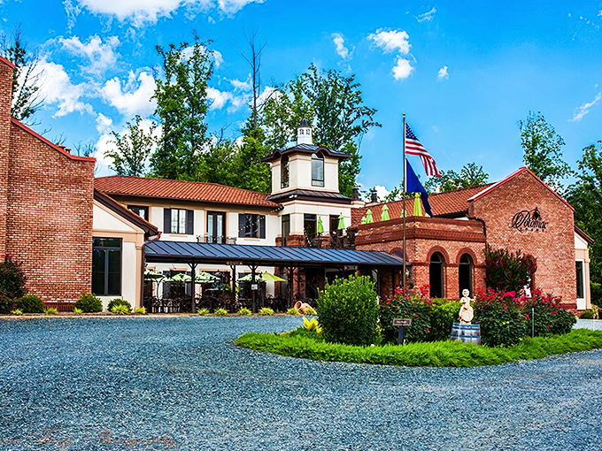 Potomac Point's Mediterranean architecture makes you double-check your GPS &ndash; "Wait, are we still in Virginia? Pass the Viognier!"