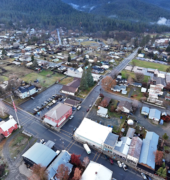 From above, Fort Jones reveals its perfect proportions &ndash; not too big, not too small. A town laid out like someone actually thought about livability.