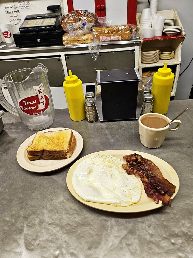 A breakfast plate that doesn't need a filter—just a hungry patron and the understanding that sometimes simple is sublime.