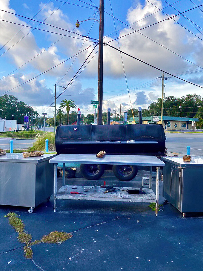 The serious smoker out back tells you everything you need to know &ndash; these folks aren't playing around when it comes to barbecue.