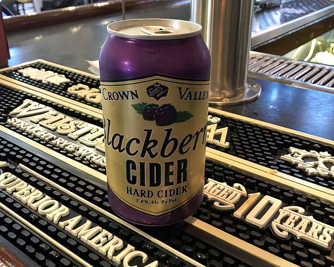 Local libations like this Crown Valley Blackberry Cider complement the menu perfectly&mdash;proving Missouri knows its beverages as well as its food.