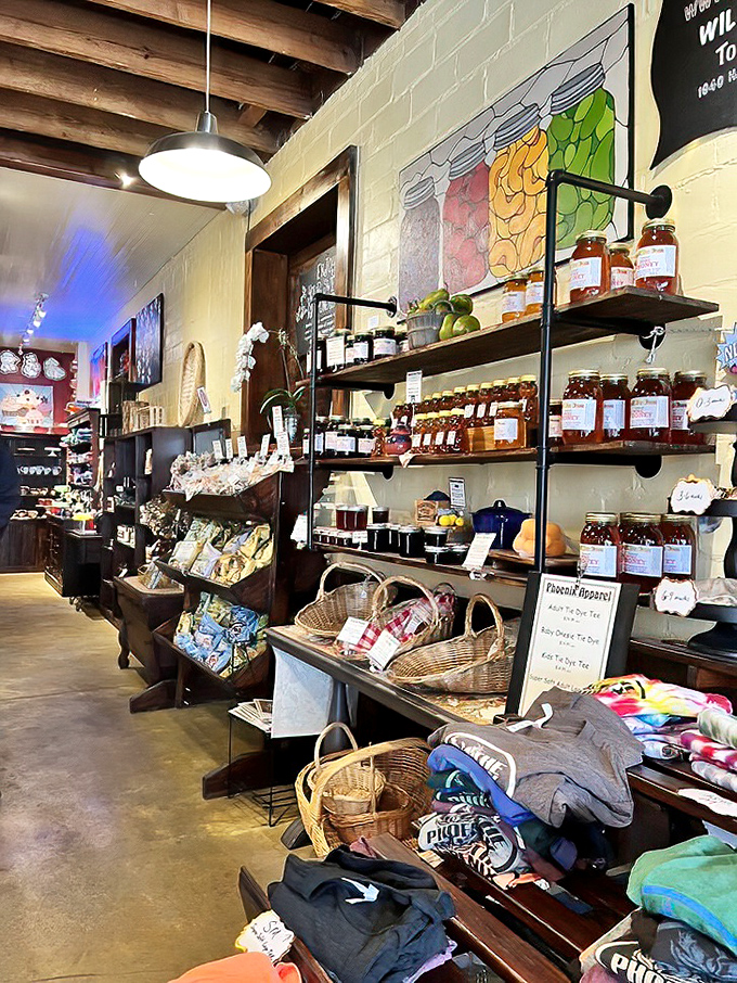 More than just a bakery&mdash;it's a mini market celebrating local flavors, where jams, honey, and handcrafted goods turn shopping into treasure hunting.
