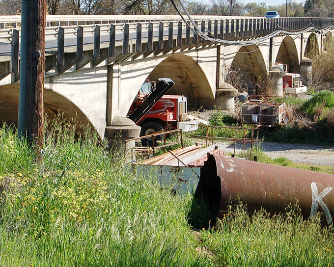 Even Orland's infrastructure has character &ndash; this bridge spanning the 99W corridor reflects the practical, no-frills approach that makes this town a haven for budget-conscious Californians