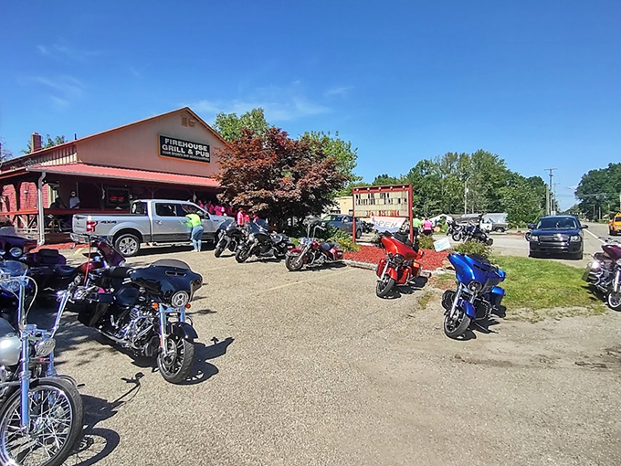 Popular with the motorcycle crowd, the parking lot on weekends becomes an impromptu bike show that adds to the restaurant's character.