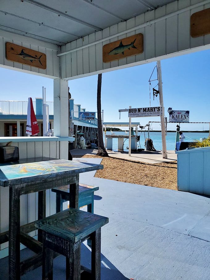 The outdoor seating offers glimpses of paradise beyond&mdash;where the water is as blue as the restaurant's color scheme and just as inviting.