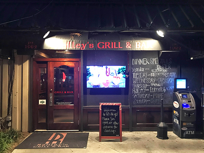 After dark, Reilley's glows like a lighthouse for the hungry, with daily specials that give you a reason to return tomorrow.