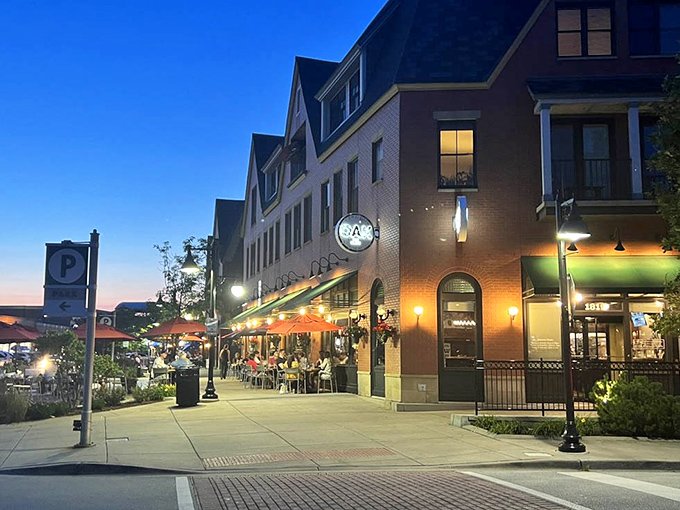 As dusk settles over The Glen, Oak's warm glow spills onto the sidewalk, transforming an ordinary evening into the perfect setting for memory-making meals.