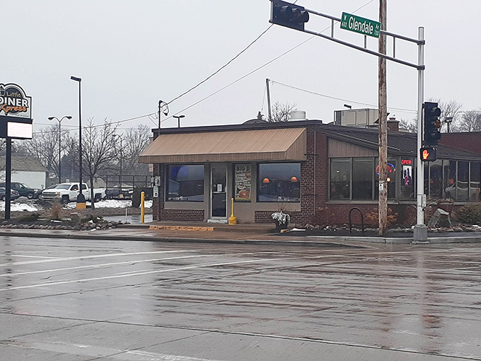 The corner location makes this hidden gem easy to find for pancake pilgrims everywhere.