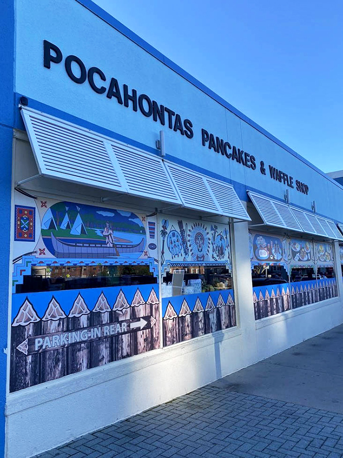 Morning light catches the blue-and-white fa&ccedil;ade, creating a breakfast beacon that's impossible to miss&mdash;and even harder to pass by without stopping.