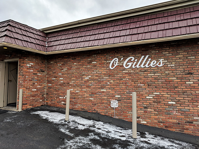 Even in winter, O'Gillies' exterior promises warmth inside &ndash; both from the hearty food and the genuine welcome you'll receive.