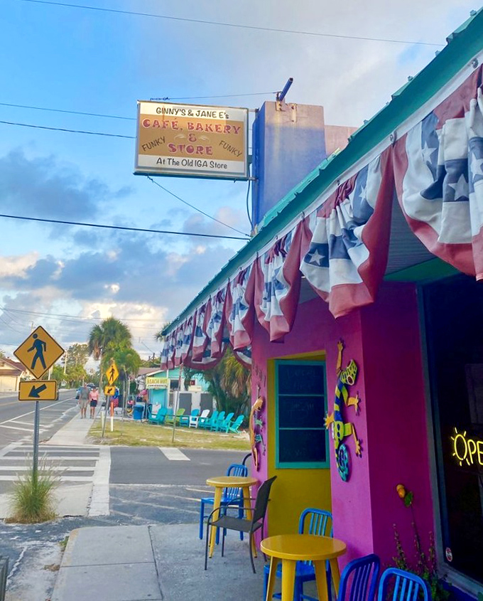 As evening approaches, the pink-and-yellow exterior glows like a sunset you can eat at. Florida doesn't get more Florida than this.