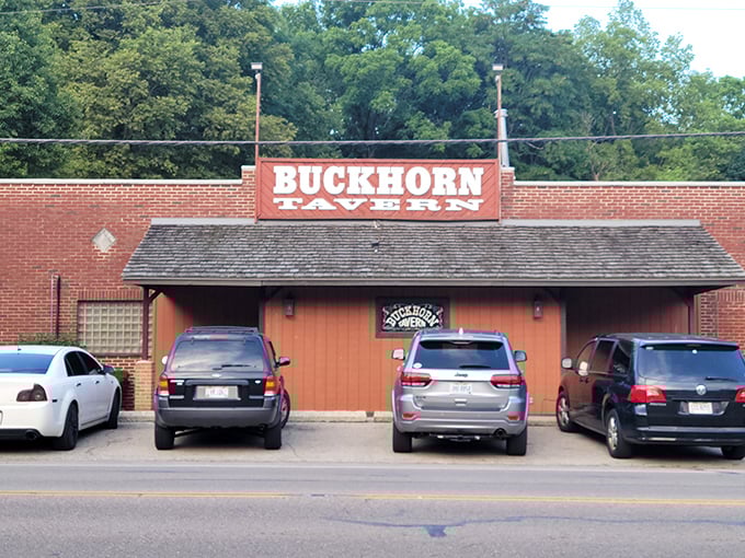 Summer reveals the tavern's true colors, standing ready to welcome hungry diners regardless of season or weather.