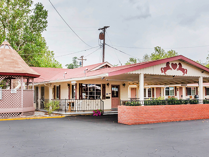 The Rodeway Inn offers budget-friendly accommodations for visitors exploring Yreka's retirement potential, with classic roadside charm that recalls simpler travel days.