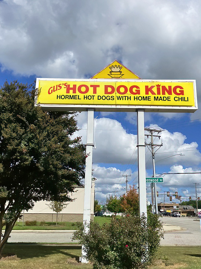 That sign is like the North Star for hot dog enthusiasts. "Homemade chili" are the two most beautiful words in the English language.