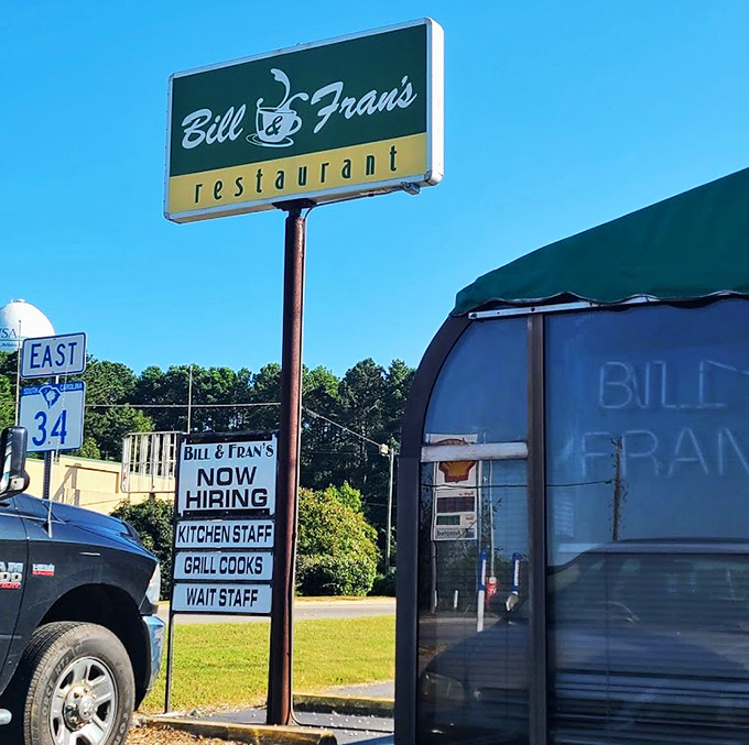 The roadside beacon that's guided hungry travelers and locals alike to comfort food paradise since before GPS was a thing.