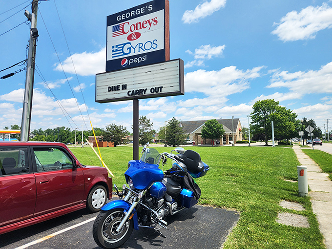 Even motorcyclists make the pilgrimage to George's, where the sign's American flag and Greek colors tell you everything about what's cooking inside.