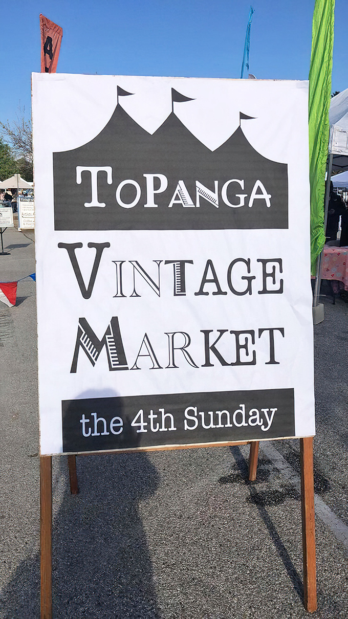 The sign says it all&mdash;fourth Sundays are for treasure hunting. Mark your calendars and bring your haggling skills!