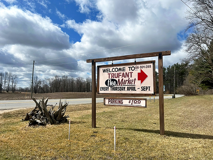The sign that launched a thousand treasure hunts. This humble marker has guided more bargain seekers than any GPS could, promising Thursday adventures April through September.