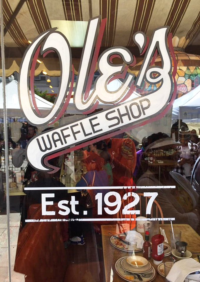 "Est. 1927" &ndash; three numbers that explain why Ole's gets everything right. Nearly a century of practice makes for perfect waffles.