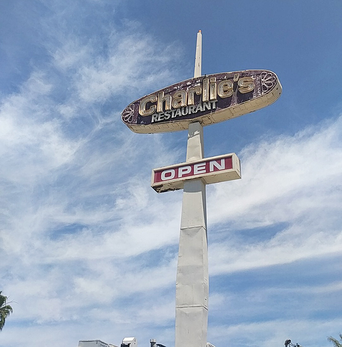 That vintage sign has guided hungry travelers for decades, like a North Star for those seeking breakfast at 2pm. 