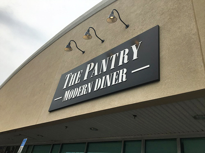 That sign might as well say "Abandon your diet, all ye who enter here" &ndash; a beacon of deliciousness in the Florida landscape.