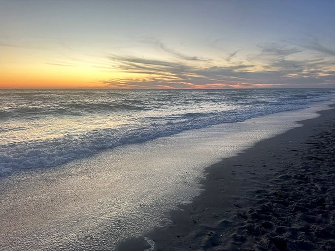 When the sun calls it a day here, it really puts on a show worth staying for.