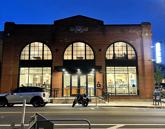 As night falls, Cabalar glows like a beacon for the hungry. Those arched windows frame a temple of taste that beckons from blocks away.