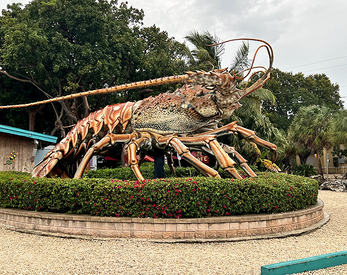 From this angle, you can appreciate how Betsy dominates the landscape. If she could talk, she'd probably say, "Yes, I am to scale, thank you very much."