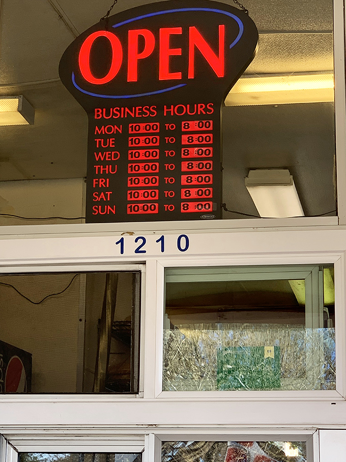 These hours say everything about Snowhite's commitment&mdash;open every day because burger cravings don't take days off, and neither should satisfaction.