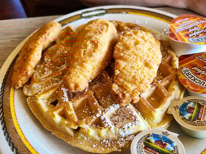 Chicken and waffles: the breakfast-lunch hybrid that proves some of the best relationships are unexpected ones.